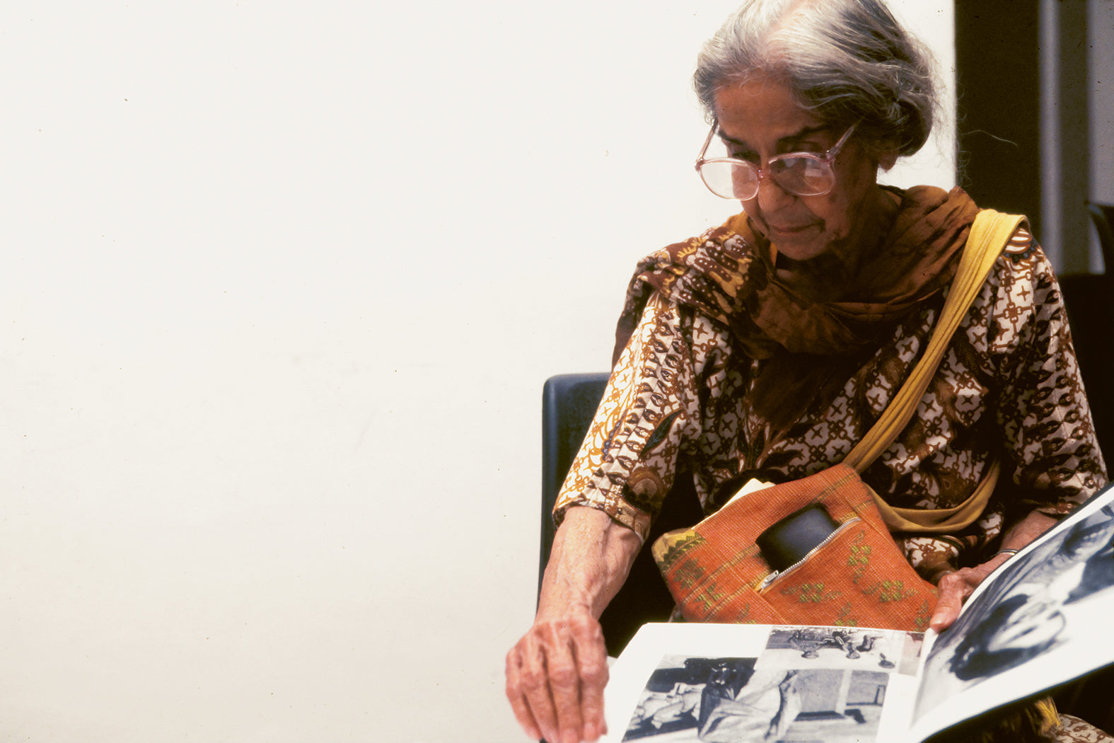 Anooradha Iyer Siddiqi & Chris Moffat: 'Minnette De Silva: Intersectio ...